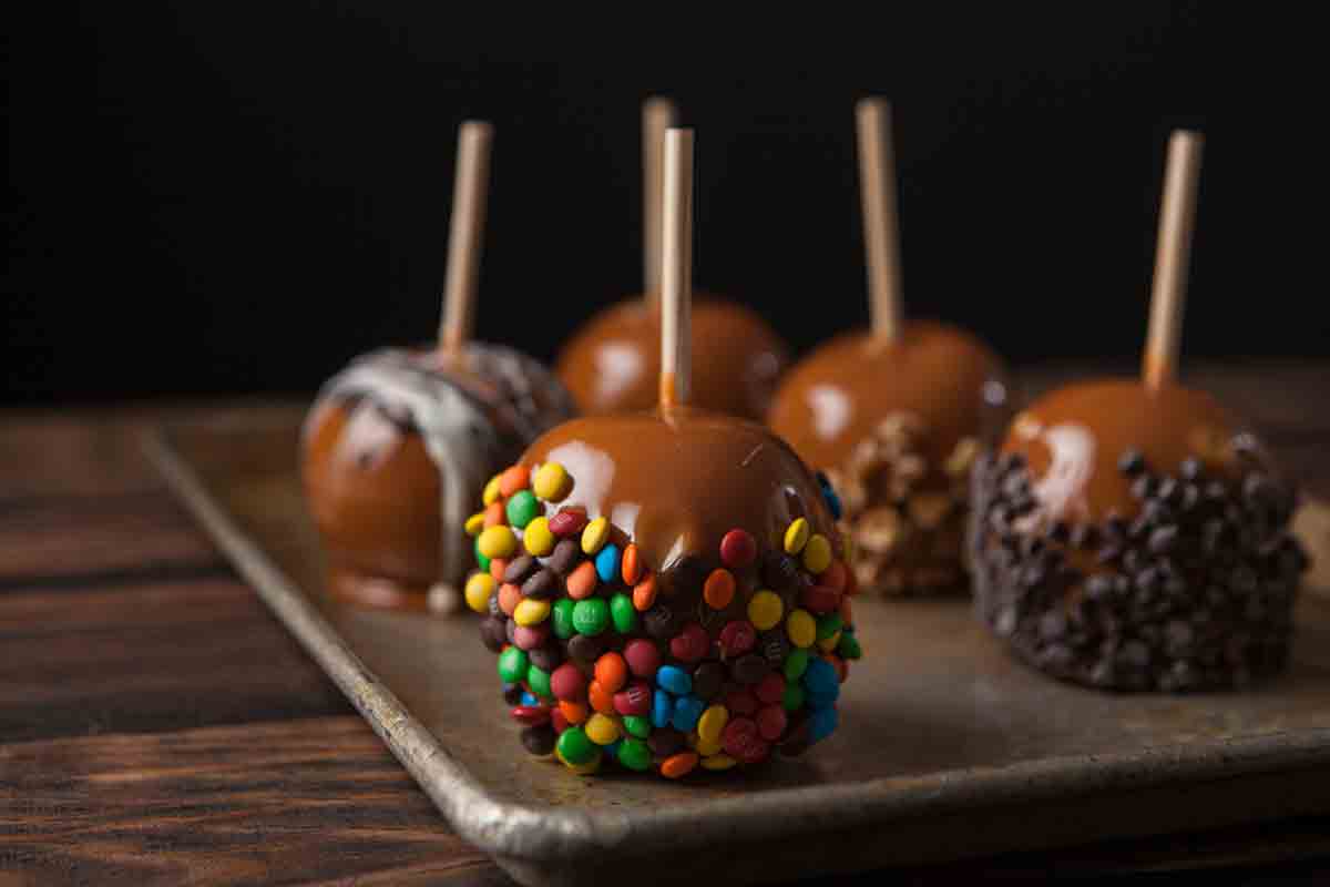 Caramel Apples - Nugget Markets Image